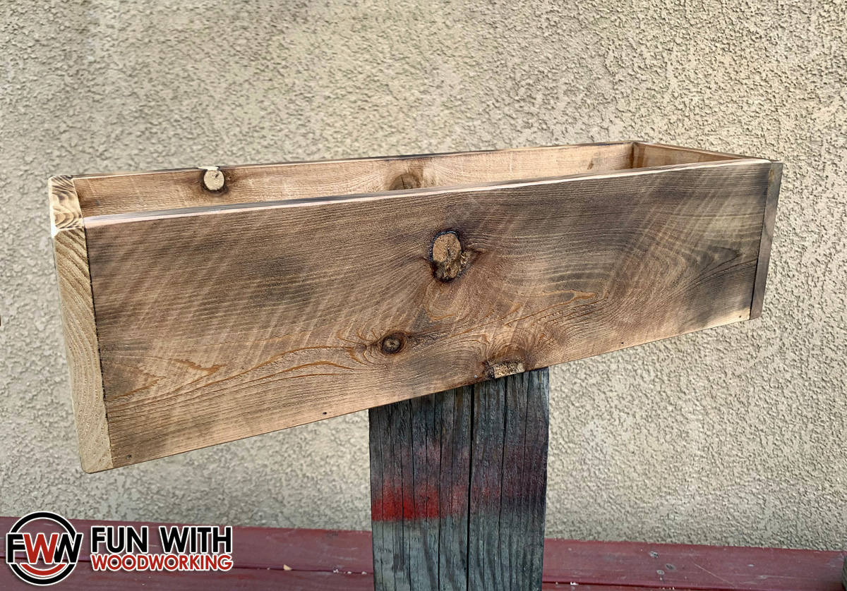 Simple Planter Box – Full Plans – FUN WITH WOODWORKING